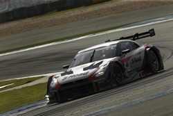 NISSAN GT-R Takes Consecutive Victories in Both Classes